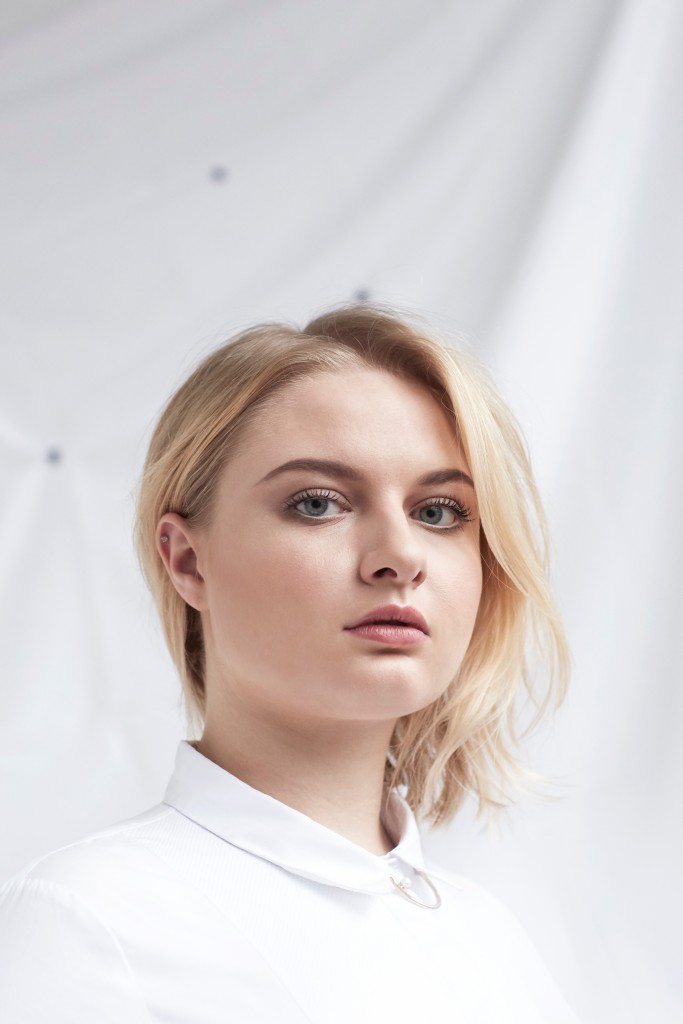 All eyes on Låpsley! | LIBERTINE Magazin